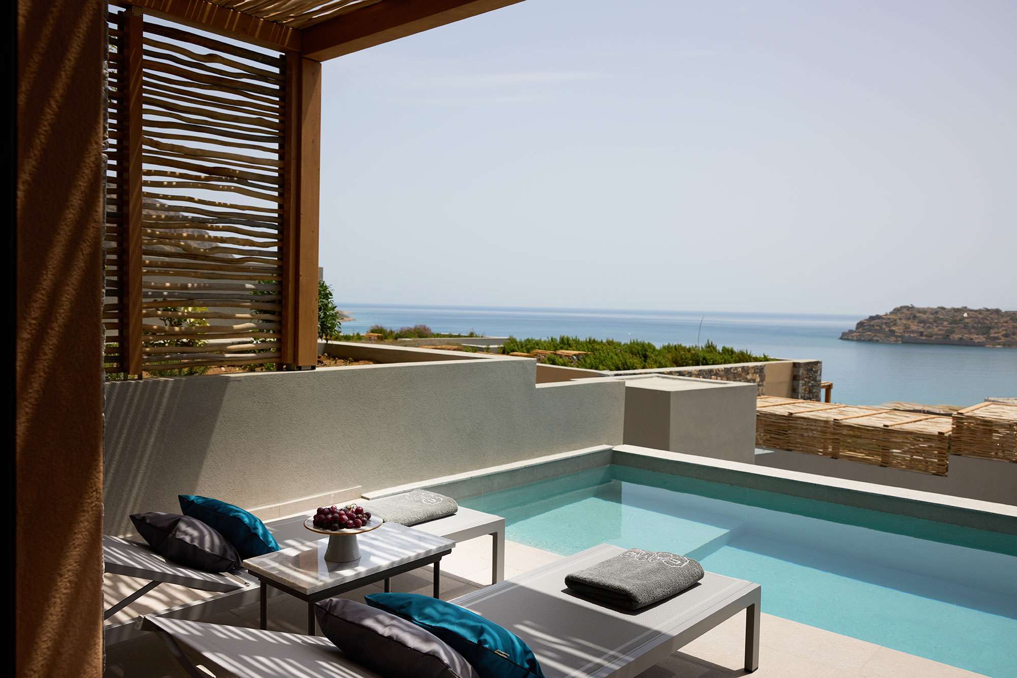 Superior Family Room with Private Pool – Sea View – CAYO EXCLUSIVE ...